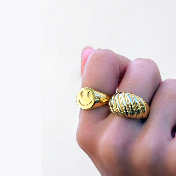 54 FLORAL SMILEY SMILE CIRCLE FACE BAND SIGNET RING - 54 Floral